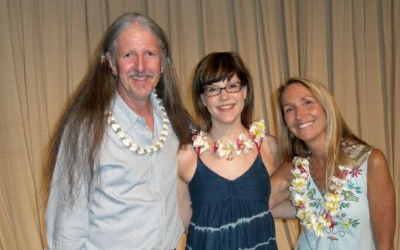 Gail Swanson Photos | Pat Simmons on Maui | Lisa Loeb | Willie Nelson ...