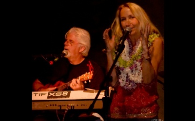 Gail Swanson Photos | Pat Simmons on Maui | Lisa Loeb | Willie Nelson ...